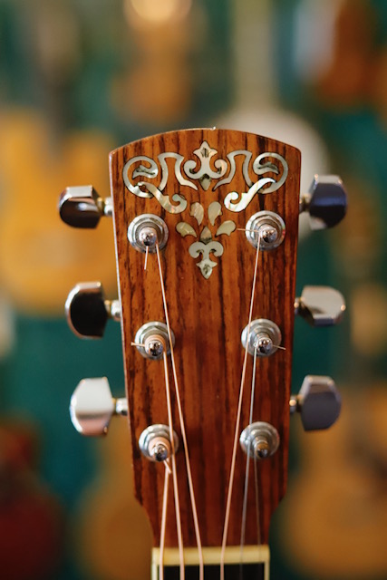 Larrivee L-19 1994 – McCabe's Guitar Shop