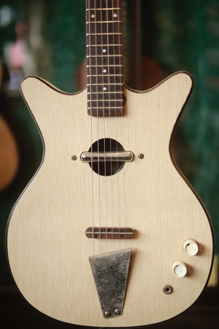 All Instruments – McCabe's Guitar Shop