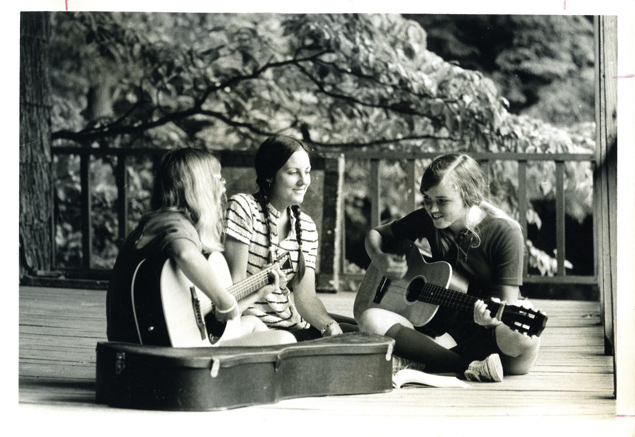 McCabe's Guitar Shop – The best selection of stringed instruments and ...